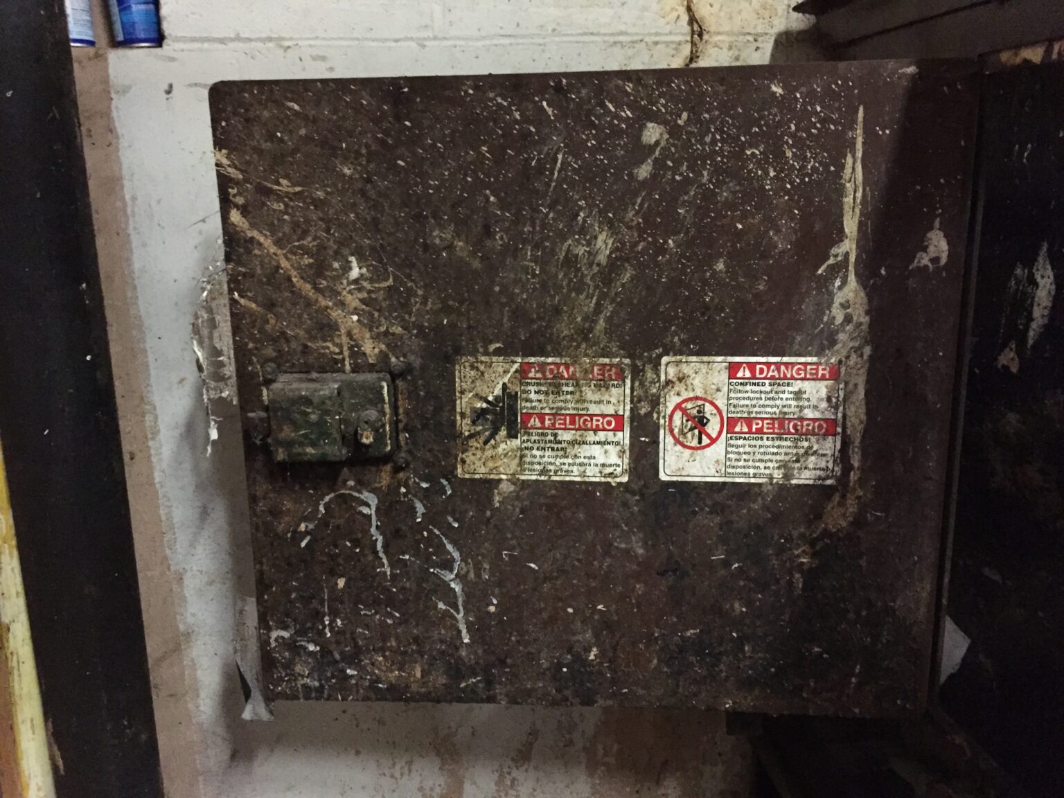 Top 5 Trash Chute Cleaning Best Practices | Off The Wall